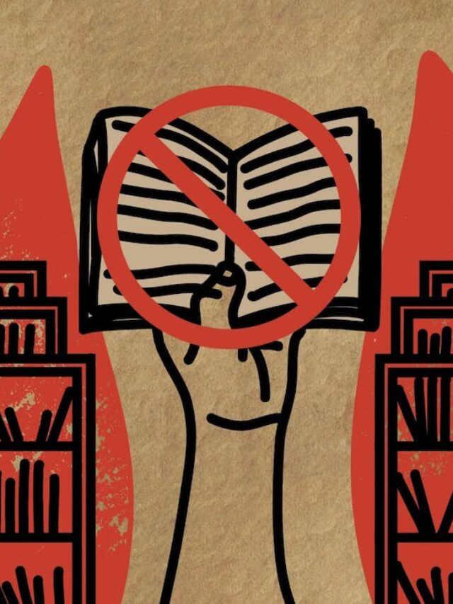 Banned Books in India: भारत में इन किताबों पर लग चुका है बैन, जानें ...